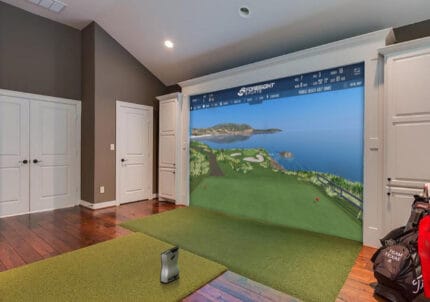 What is a Golf Simulator and How Does it Work?