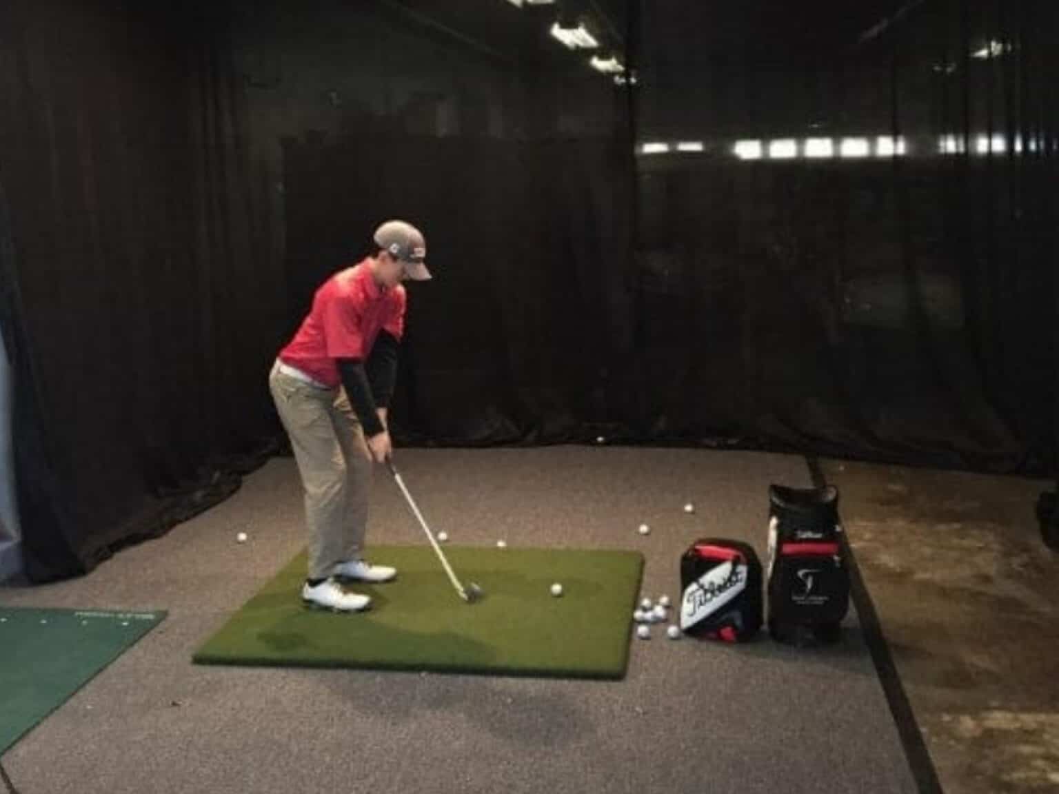9 Best Virtual Golf Simulator Hitting Mats | Reviews & Guide