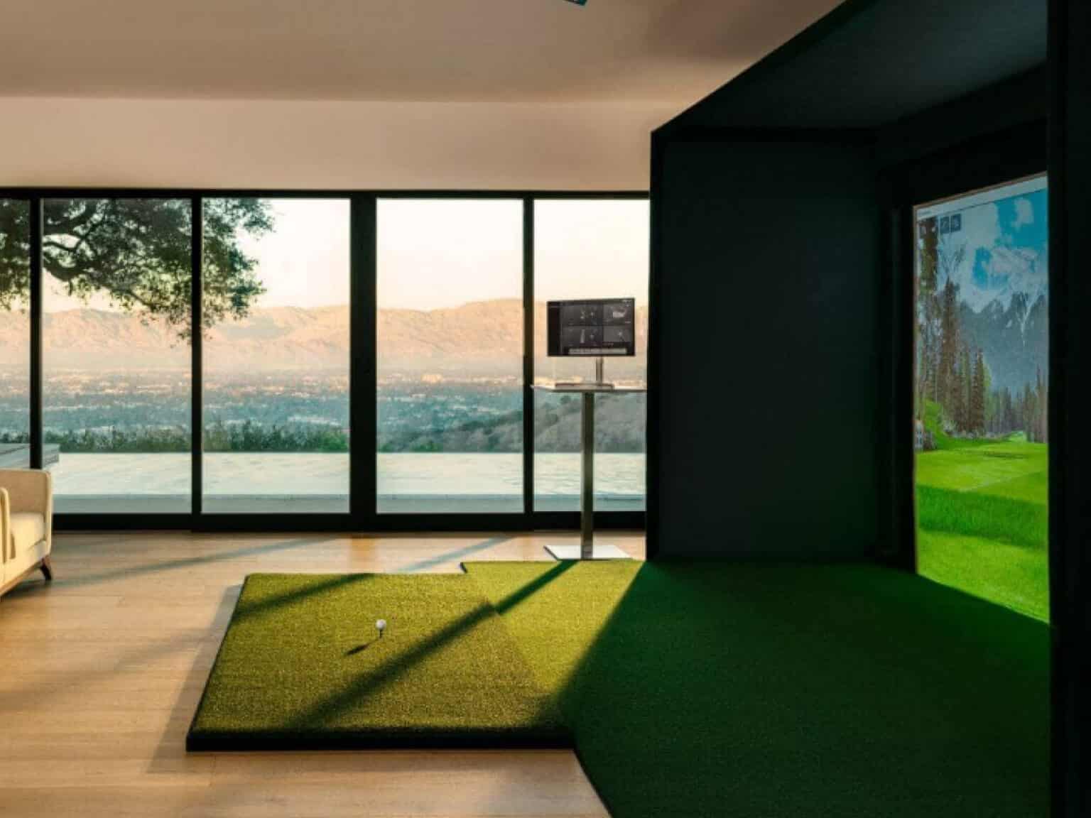 Golf Simulator Shed: Man-Cave Ideas, Size, Customization